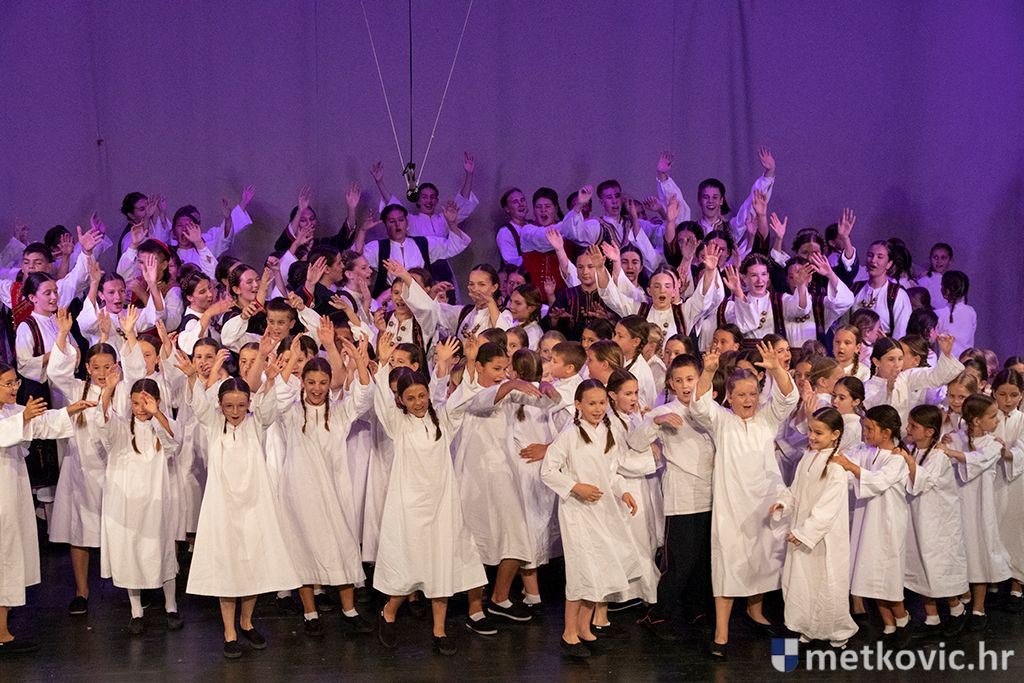 Održan završni koncert KUD-a Metković | Metkovic.hr